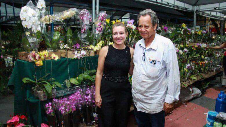 Flávia Moretti Visita 1° Festival De Flores E Plantas De Várzea Grande Cenáriomt